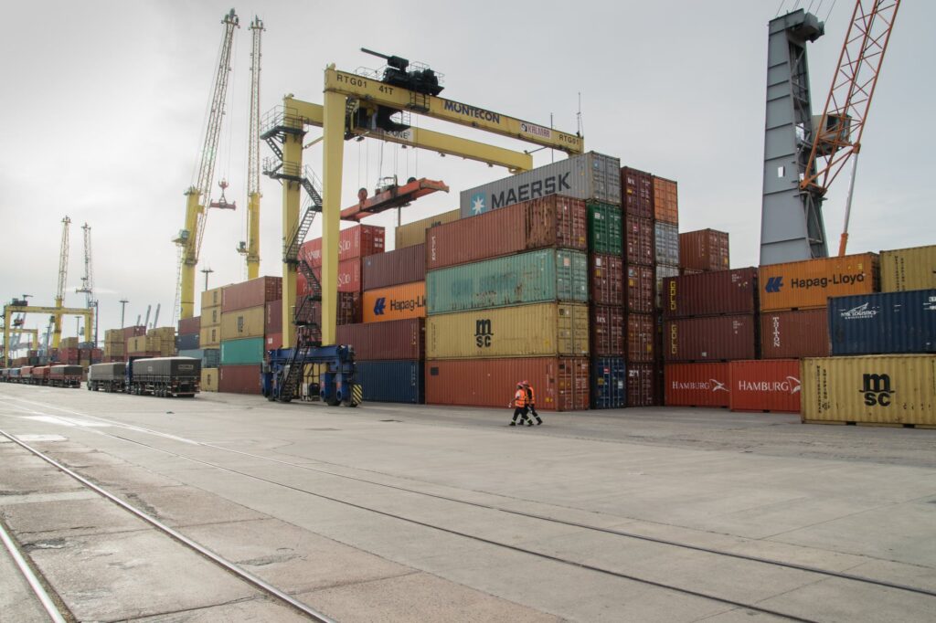 Import/Export Shipping Company - A1 Worldwide Logistics