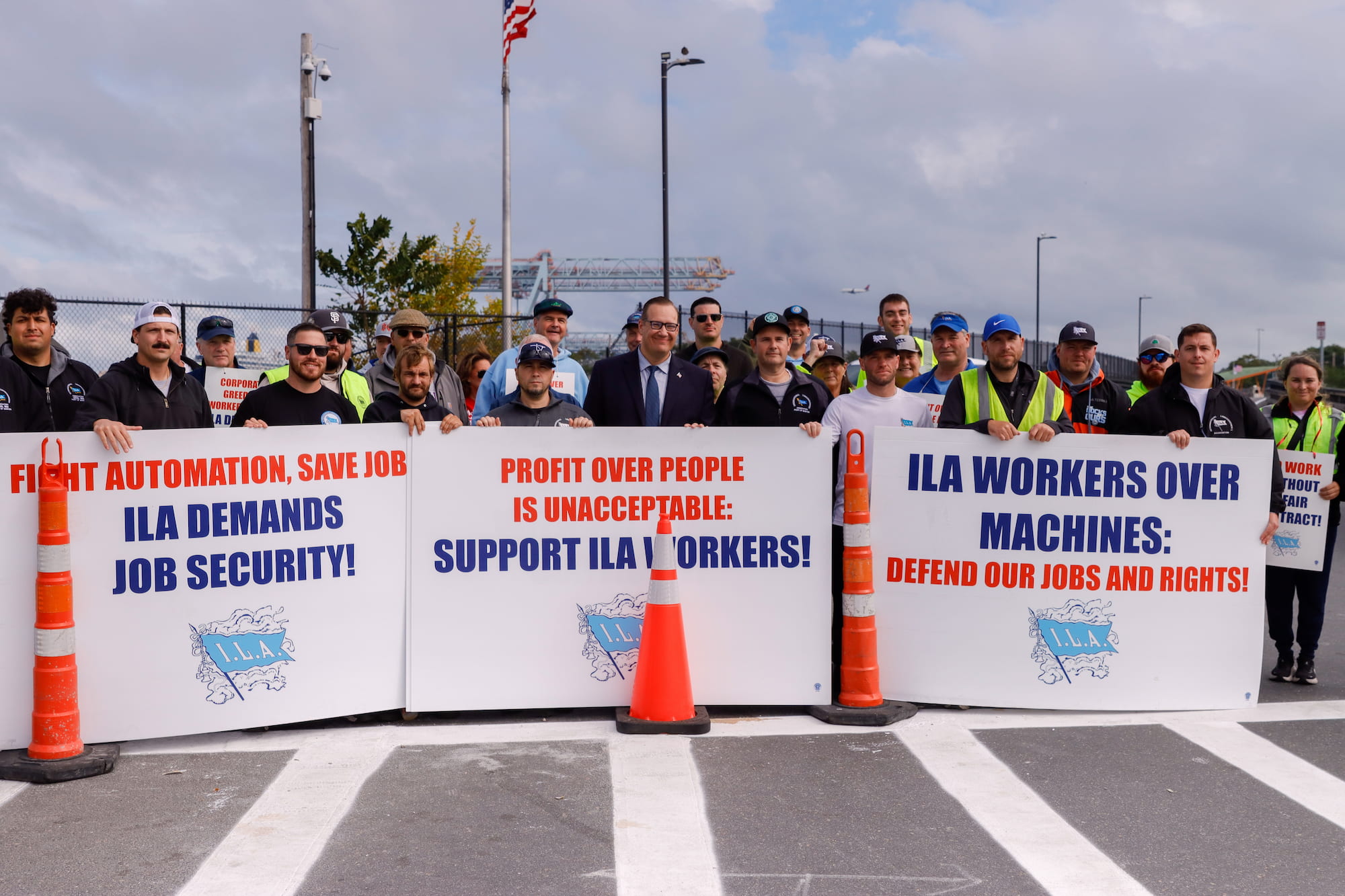 Port Labor Talks Are Resuming - Import/Export Shipping Company